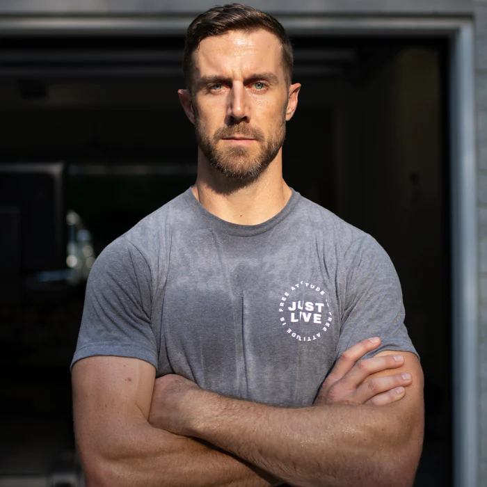 Meet mOOver Alex Smith – oofos.international